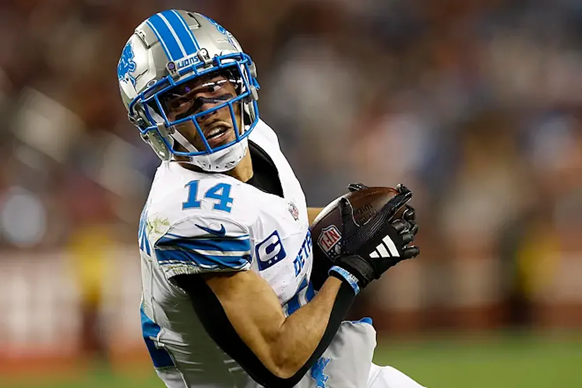 Amon-Ra St. Brown buries his frustration and sends a clear message to ...