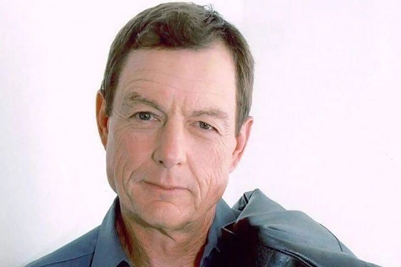 does wayne die in wayne