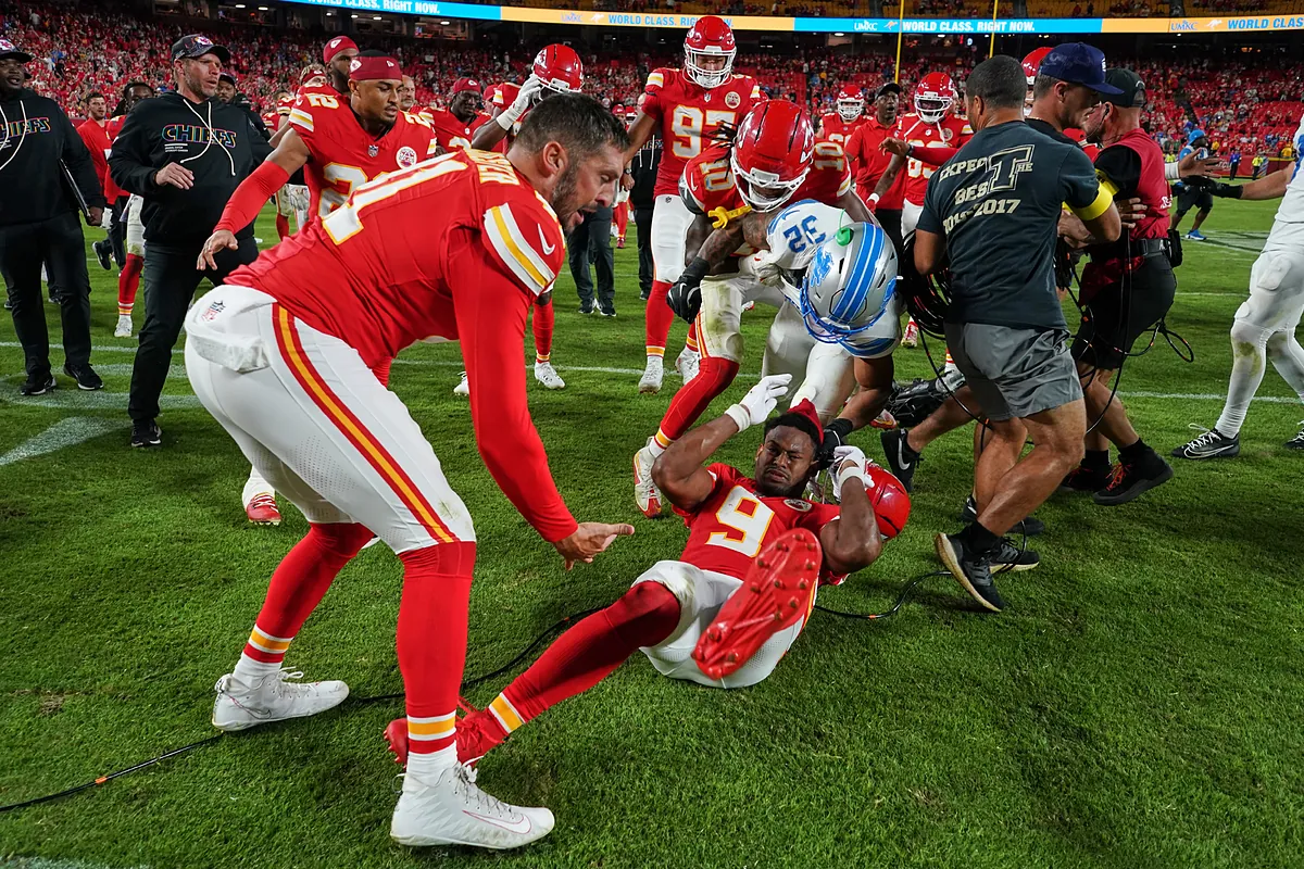 JuJu Smith-Schuster breaks silence after bloody postgame brawl with ...