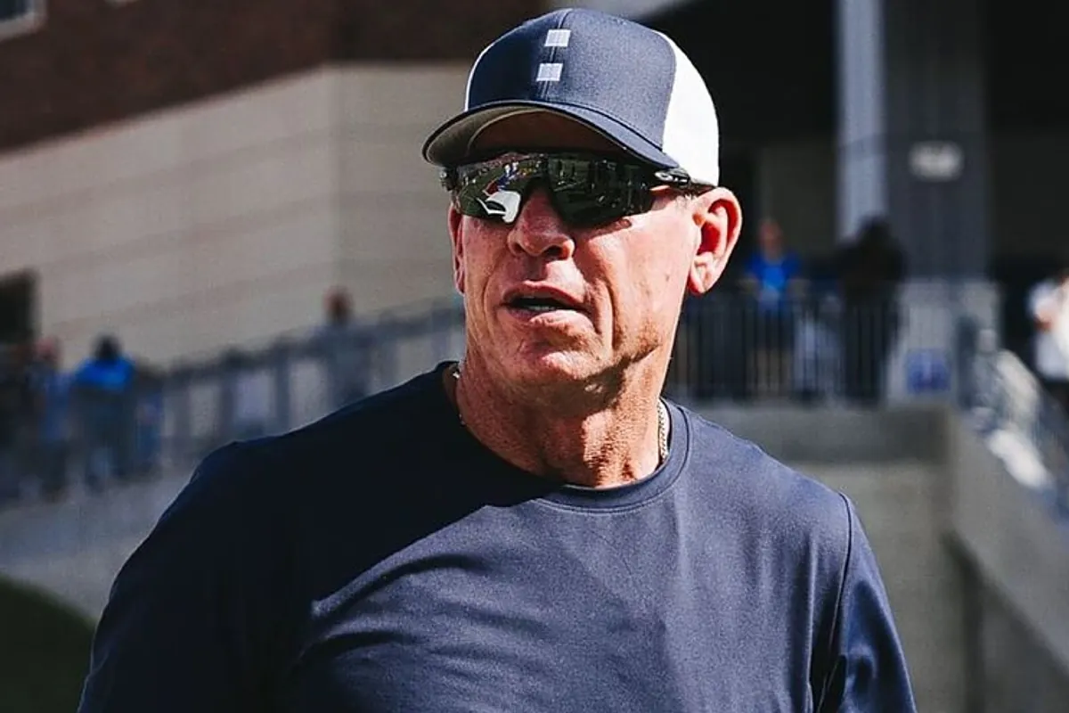 Cowboys icon Troy Aikman shares update after visiting facility for ...