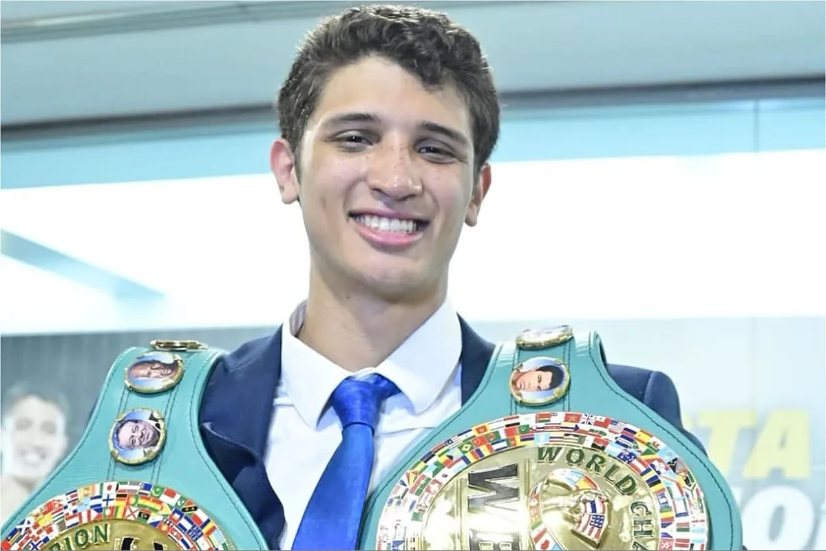 Sebastian Fundora Net Worth: How much does the boxing star earn per ...