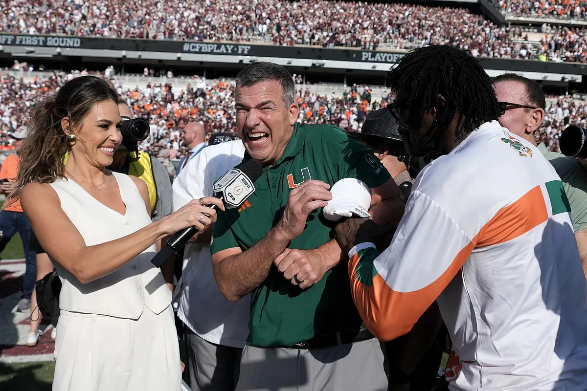 An unexpected kiss from Michael Irvin was Miami's only bright highlight ...