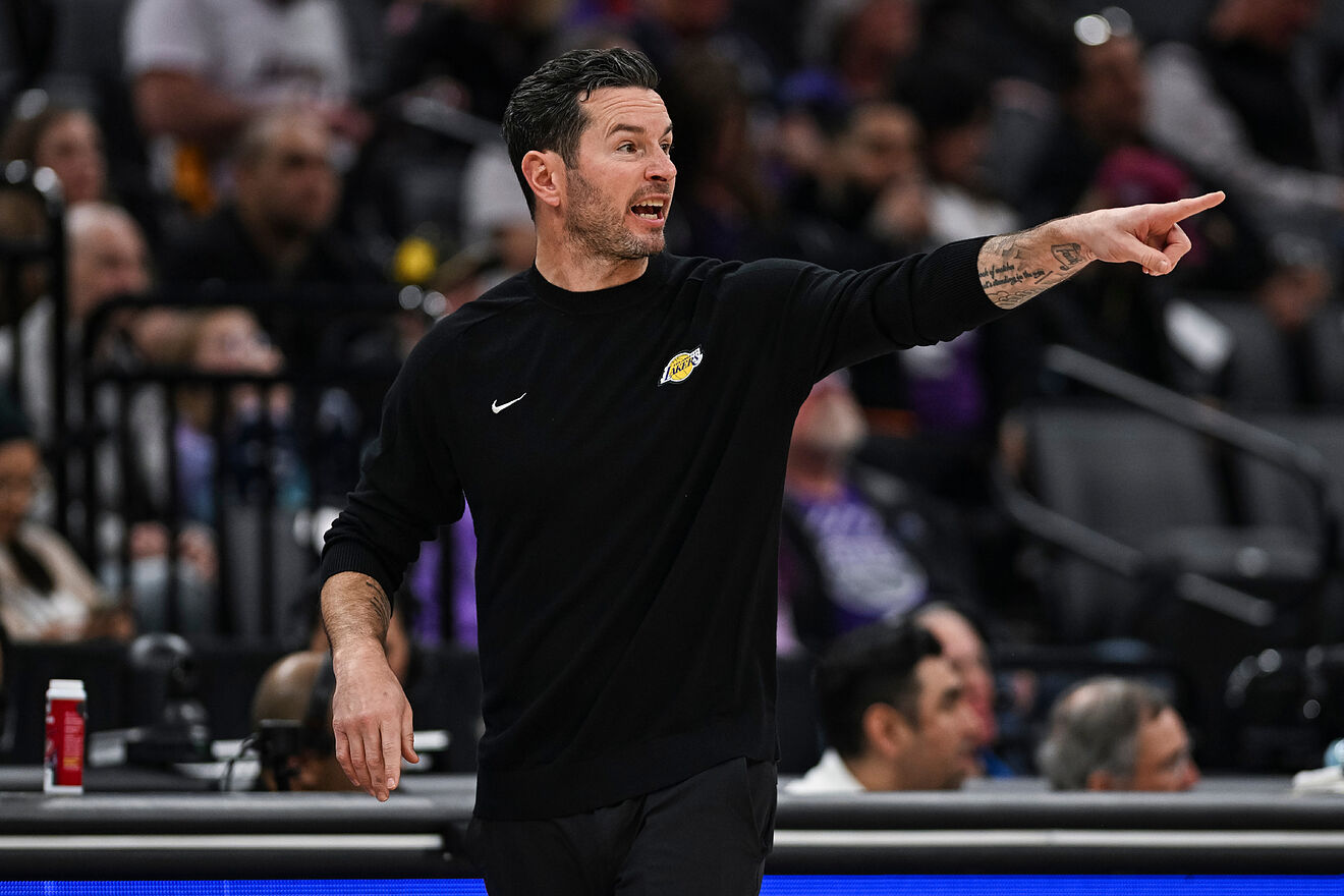 JJ Redick stands up for LeBron James and defends him in front of the ...