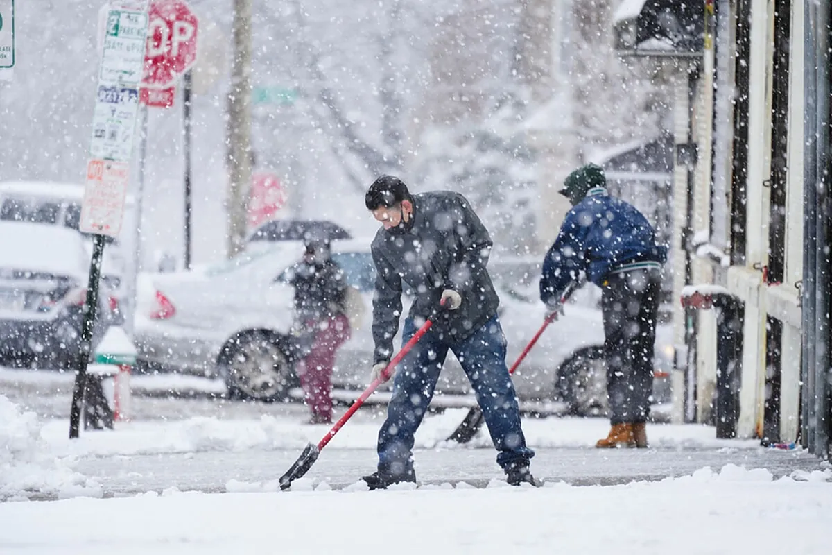 US on high alert: Giant snowstorm and 'endless Arctic cold' forecast ...