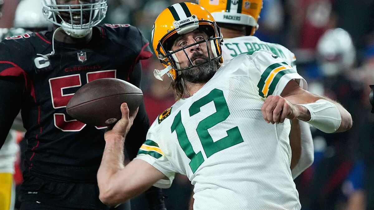 Packers, Aaron Rodgers, Adam Lazard fined for violating COVID-19 ...