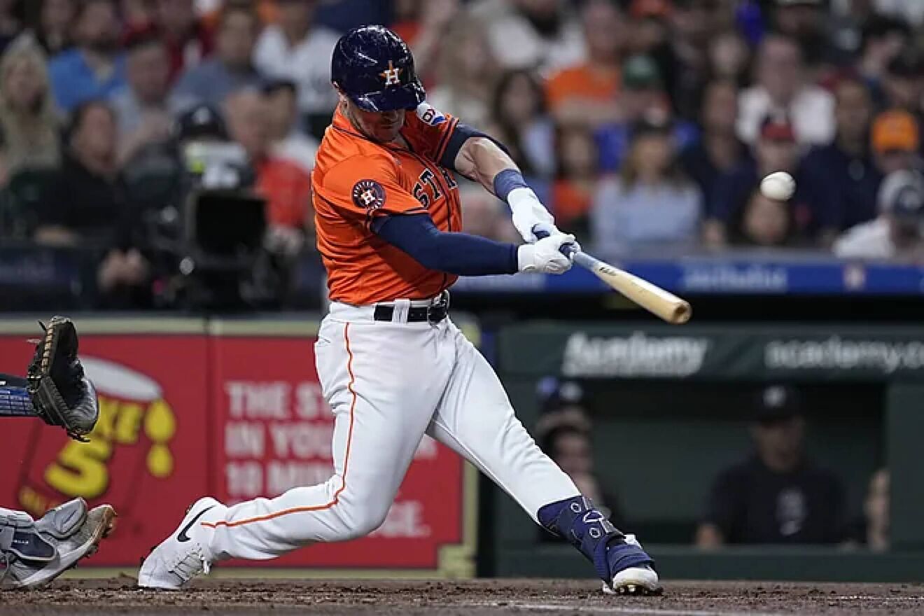 Alex Bregman ignores Astros' offer, which is not enough to keep third ...