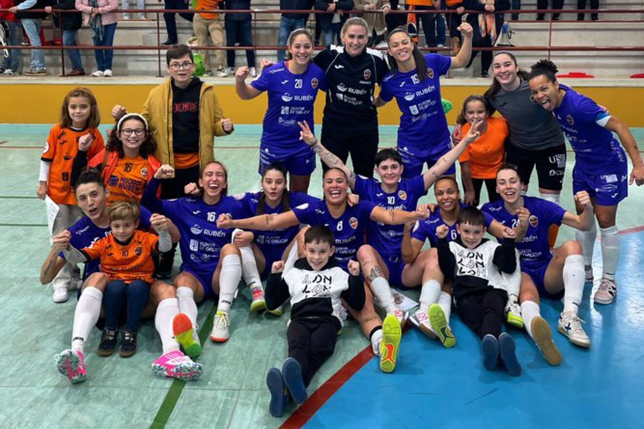 Futbol Sala: Pescados Rubén Burela gana en Castro y mantiene el ...