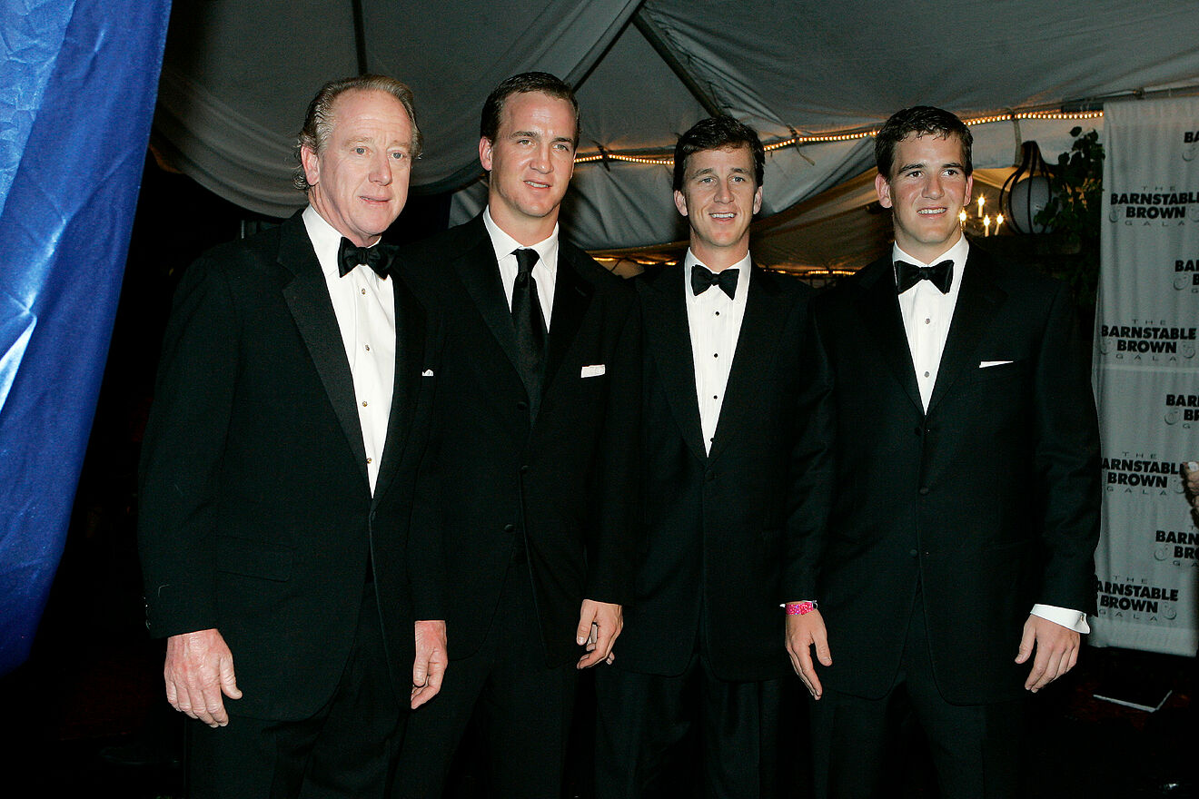 Archie and Olivia Manning reveal the secrets of raising their three ...