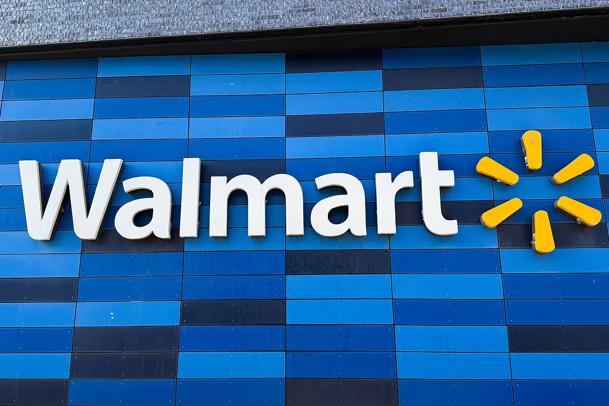 Walmart Thanksgiving Hours 2024: Will you be able to do last-minute ...