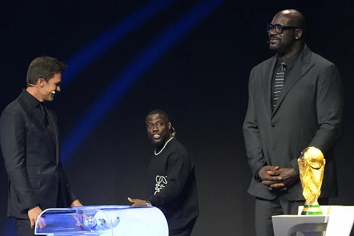 Tom Brady and Shaquille O'neal steal the spotlight at the World Cup ...