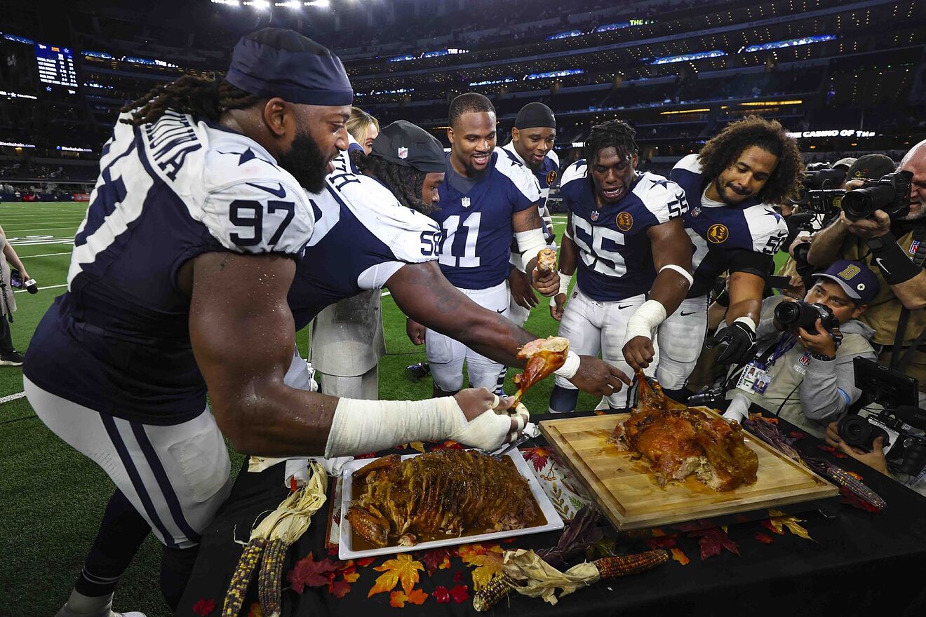 Jimmy Johnson criticizes the Cowboys for their $240 million decision on ...