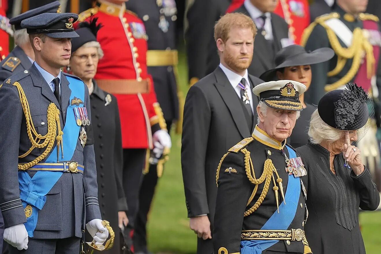 The two real reasons why King Charles has decided to 'ignore' Harry and ...