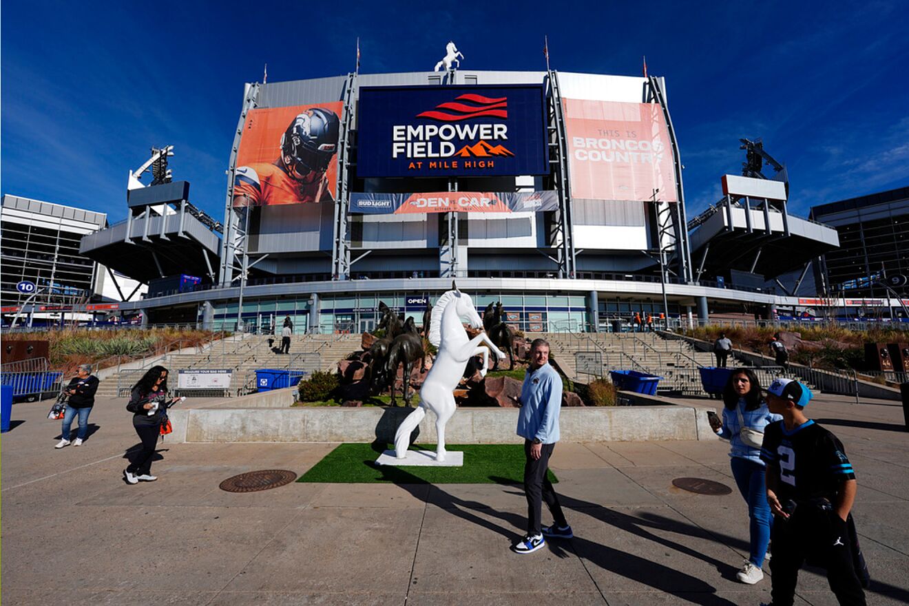 Patriots look to break Denver playoff curse in freezing Mile High ...