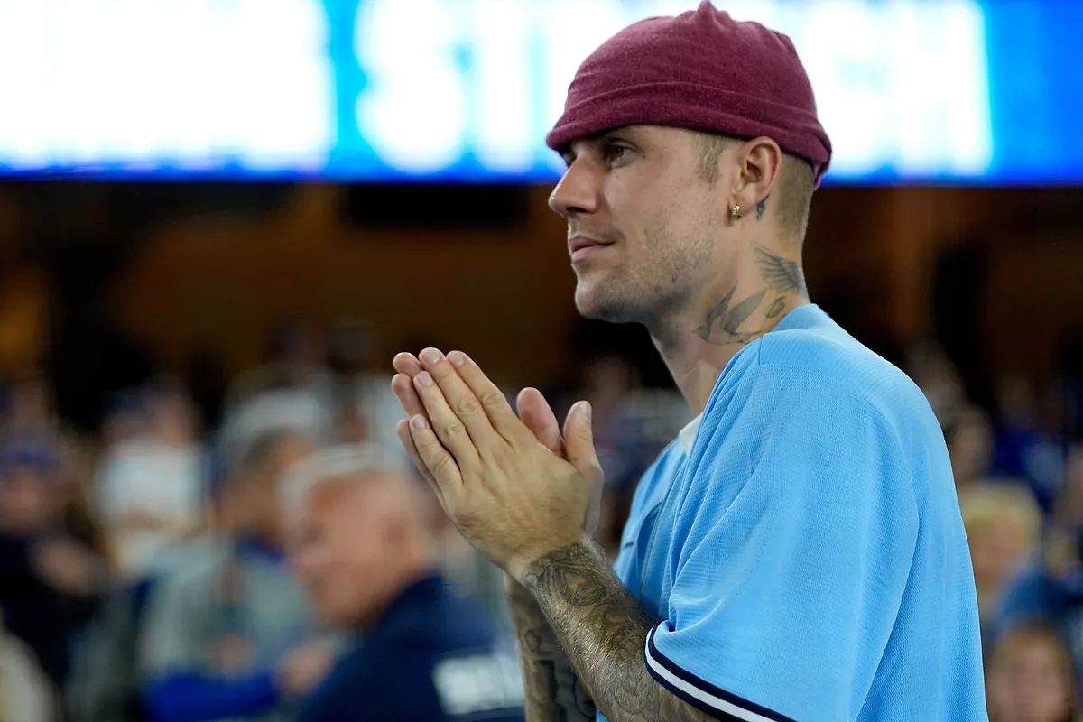 Justin Bieber celebrates his birthday while leaving fans curious about ...