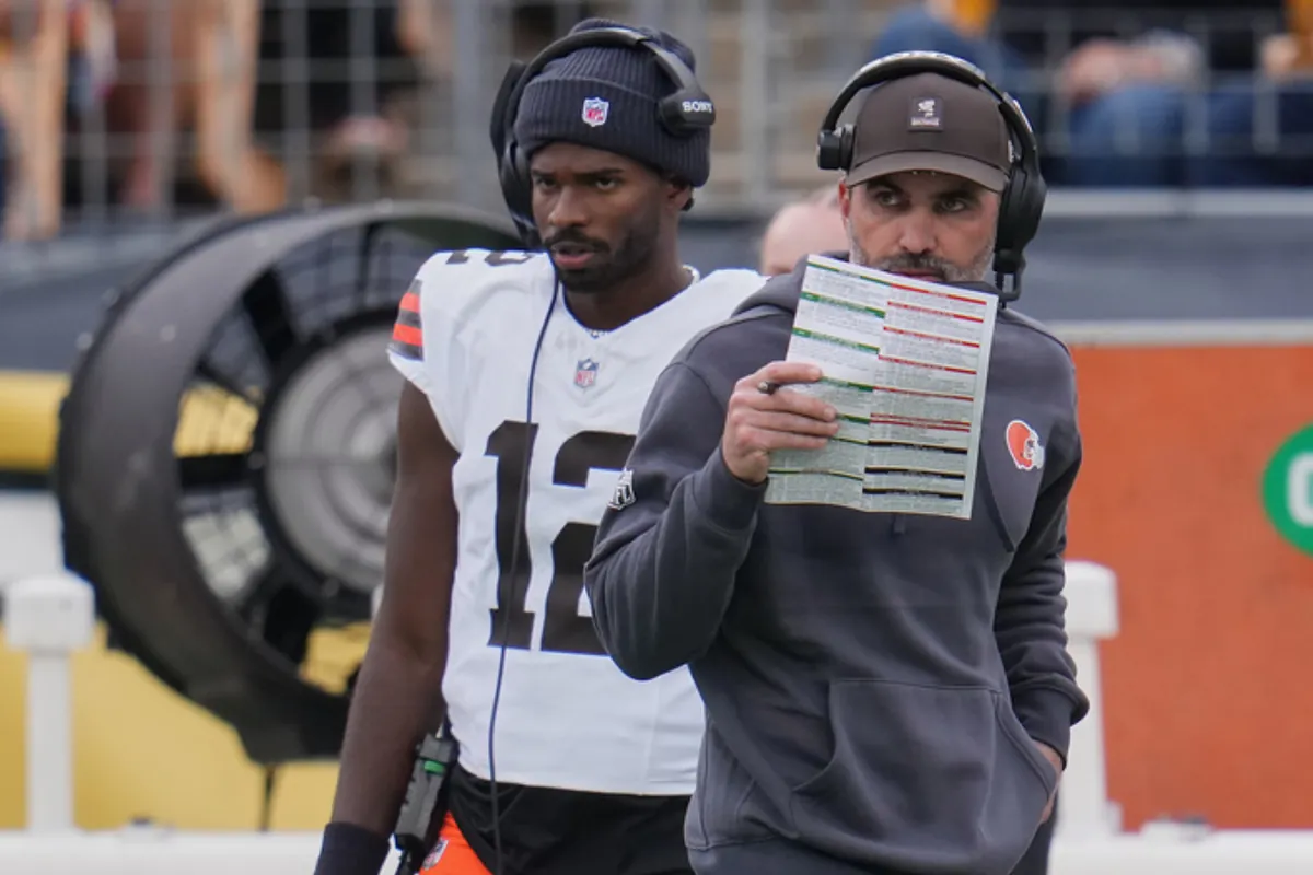 "He doesn't like Shedeur Sanders": Skip Bayless says Kevin Stefanski's ...