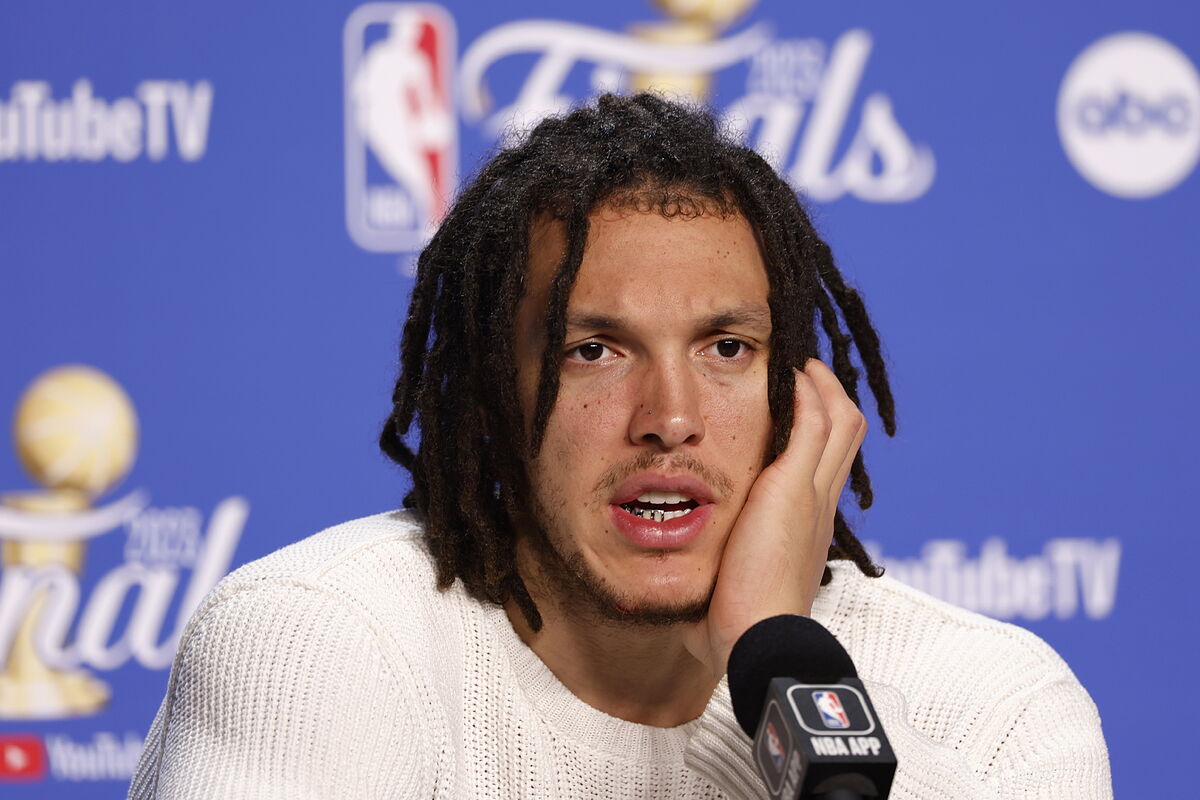 aaron gordon wolverhampton