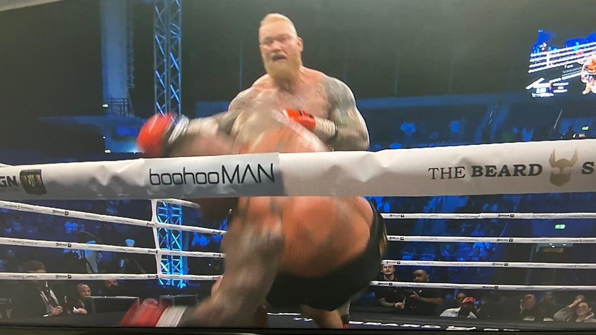 Boxing: Eddie Hall vs Thor Bjornsson: 'The Mountain' wins the Super ...