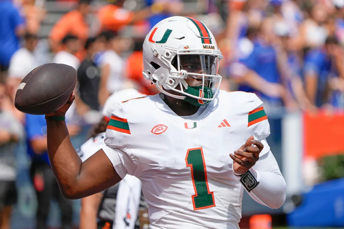 Miami QB brutally calls out Gator fans after shocking win, exposes ...