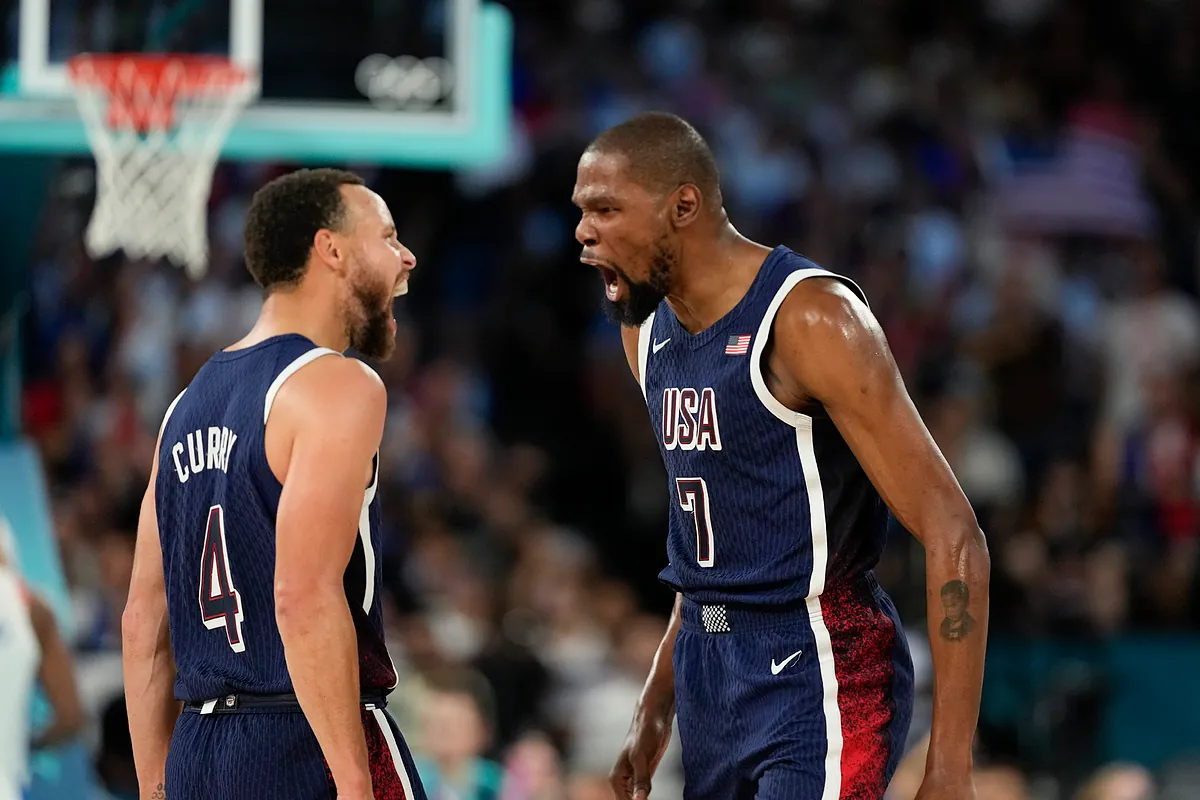 Kevin Durant blames Stephen Curry for what he sees as the steady ...