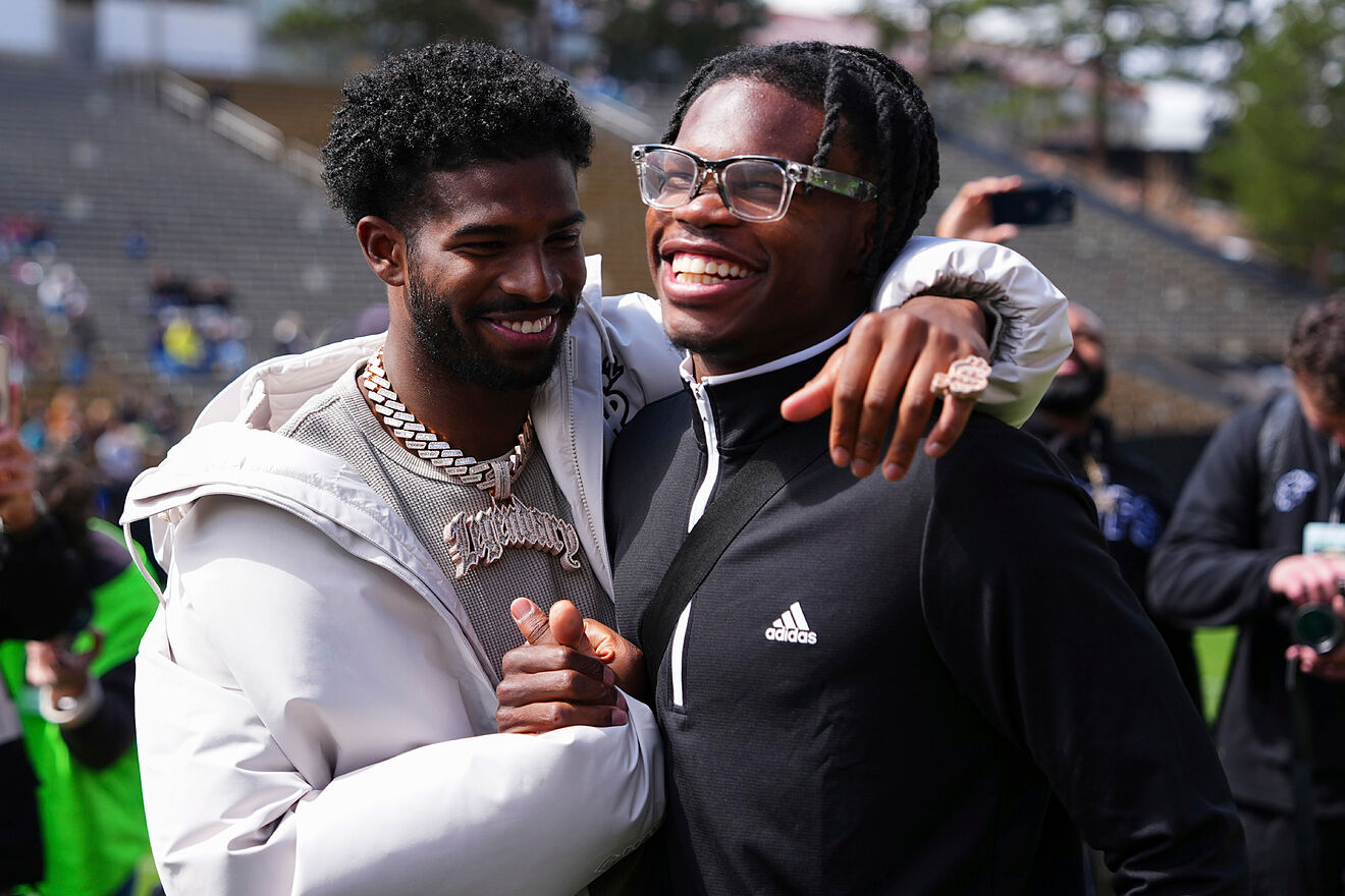 Browns Shedeur Sanders responds to Travis Hunter locking up historic ...