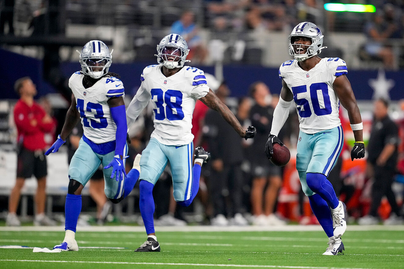 Alijah Clark shocks the Eagles with a game-winning masterstroke: The hustle play Cowboys can't ...