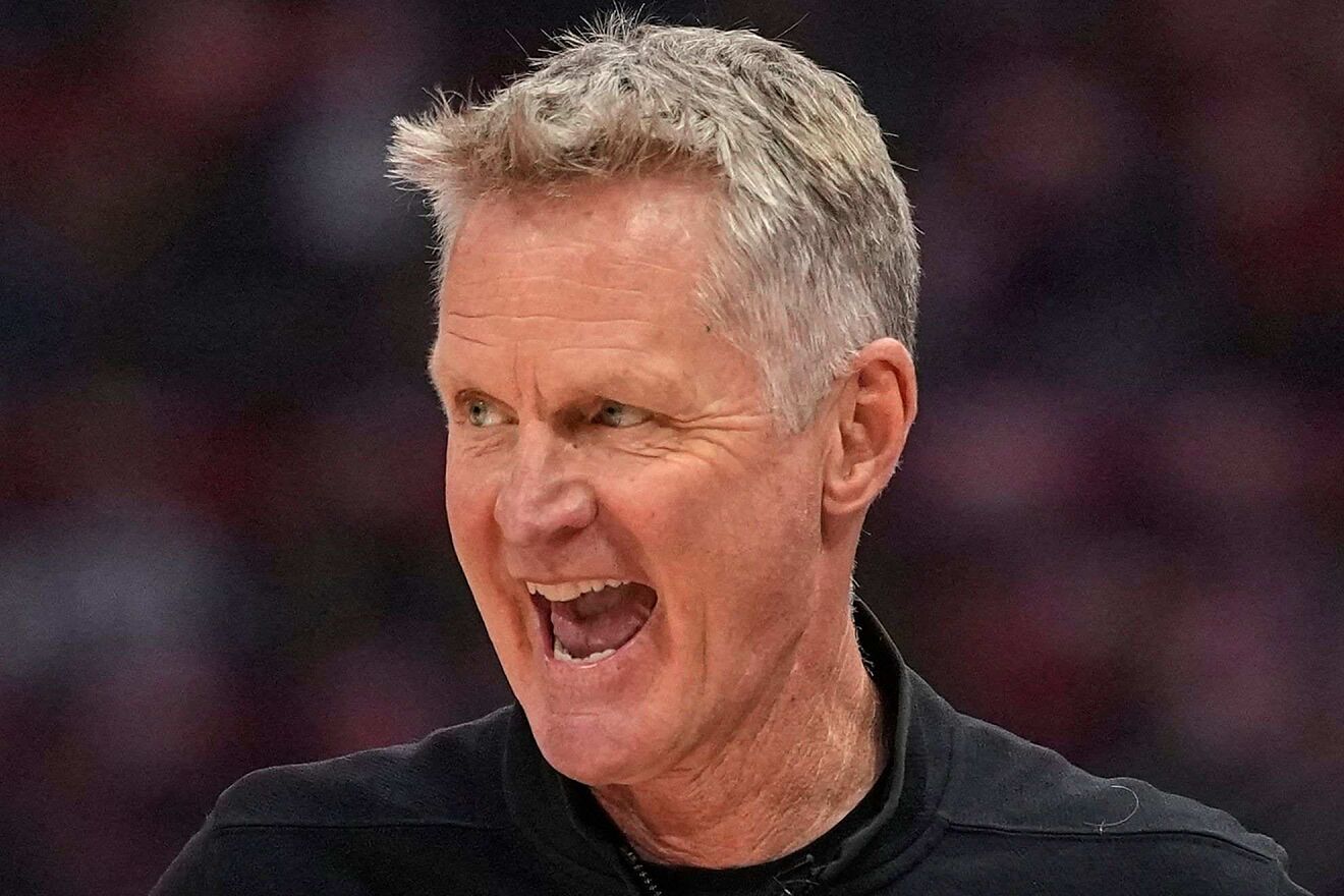 Steve Kerr goes from laughing to screaming at a ref in a gesture that shocks Warriors and NBA ...