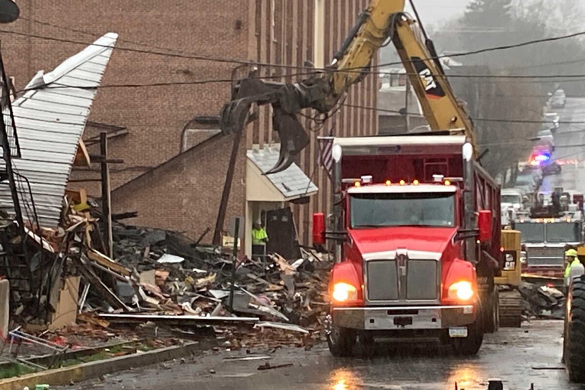 Pennsylvania chocolate factory explosion: all seven bodies found | Marca