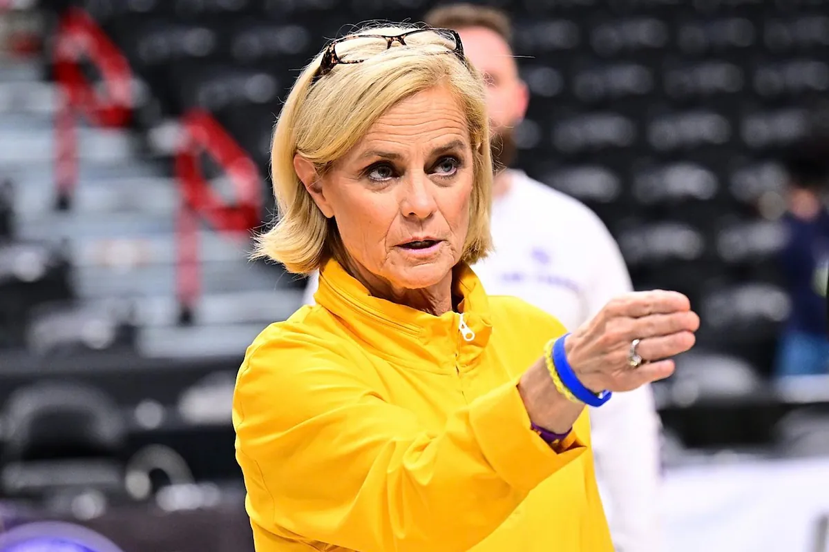 LSU loss upsets Kim Mulkey and she gets nasty with a reporter: How many ...