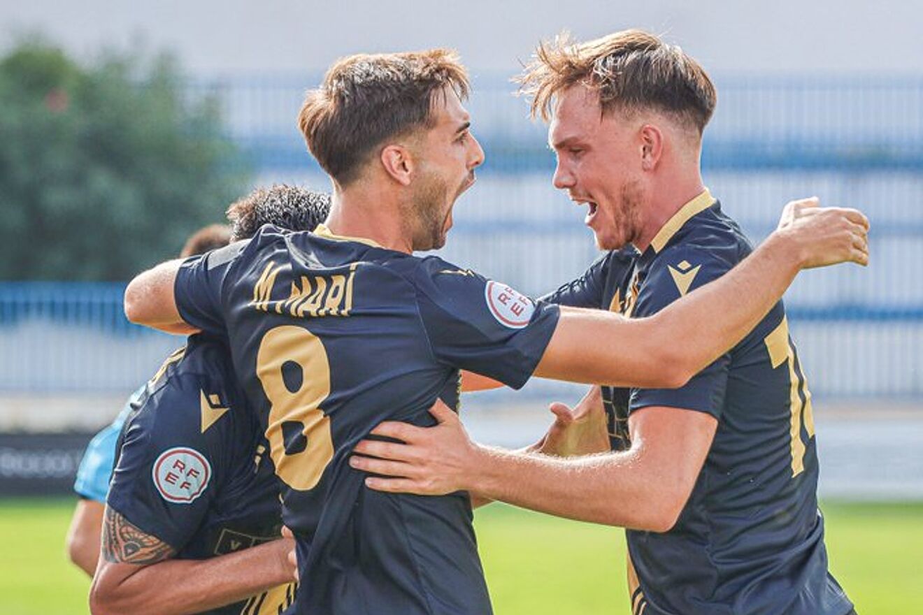 FC Barcelona: Locura para lograr una entrada para el Intercity-Barça ...