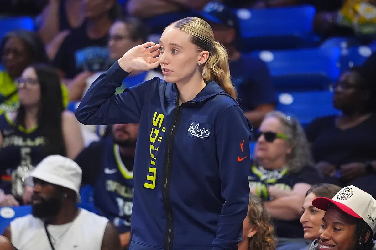 Paige Bueckers' historic rookie run continues breaking records and ...