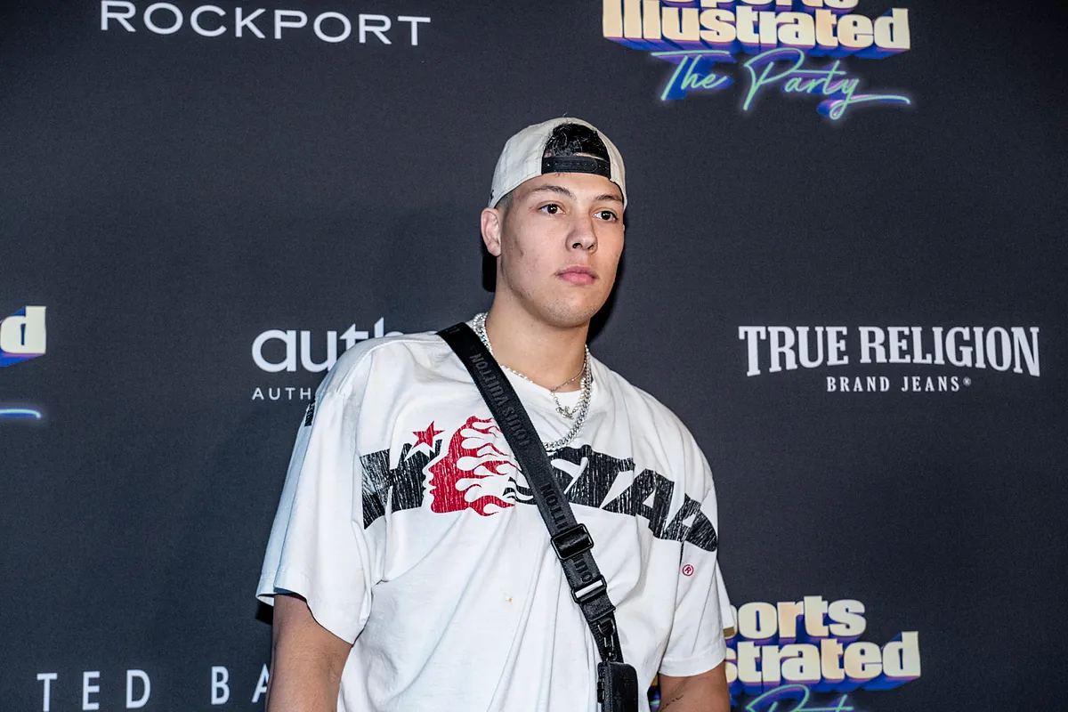 Jackson Mahomes posts a strange childhood photo in which his favorite ...
