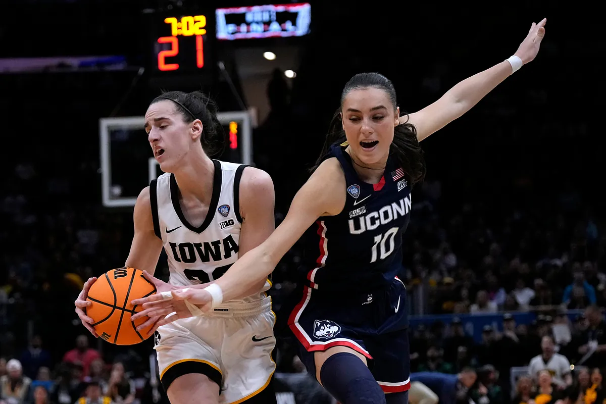 LeBron James couldn't believe the late foul call that helped Caitlin ...