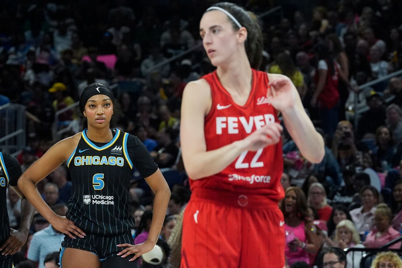 Caitlin Clark vs. Angel Reese Showdown: Fans go wild for WNBA's hottest ...