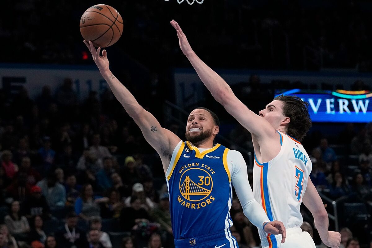 Stephen Curry breaks Wilt Chamberlain' Warriors record vsThunder | Marca