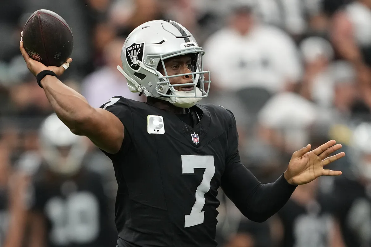Geno Smith brings joy to Tom Brady at the Raiders but fails to dispel ...