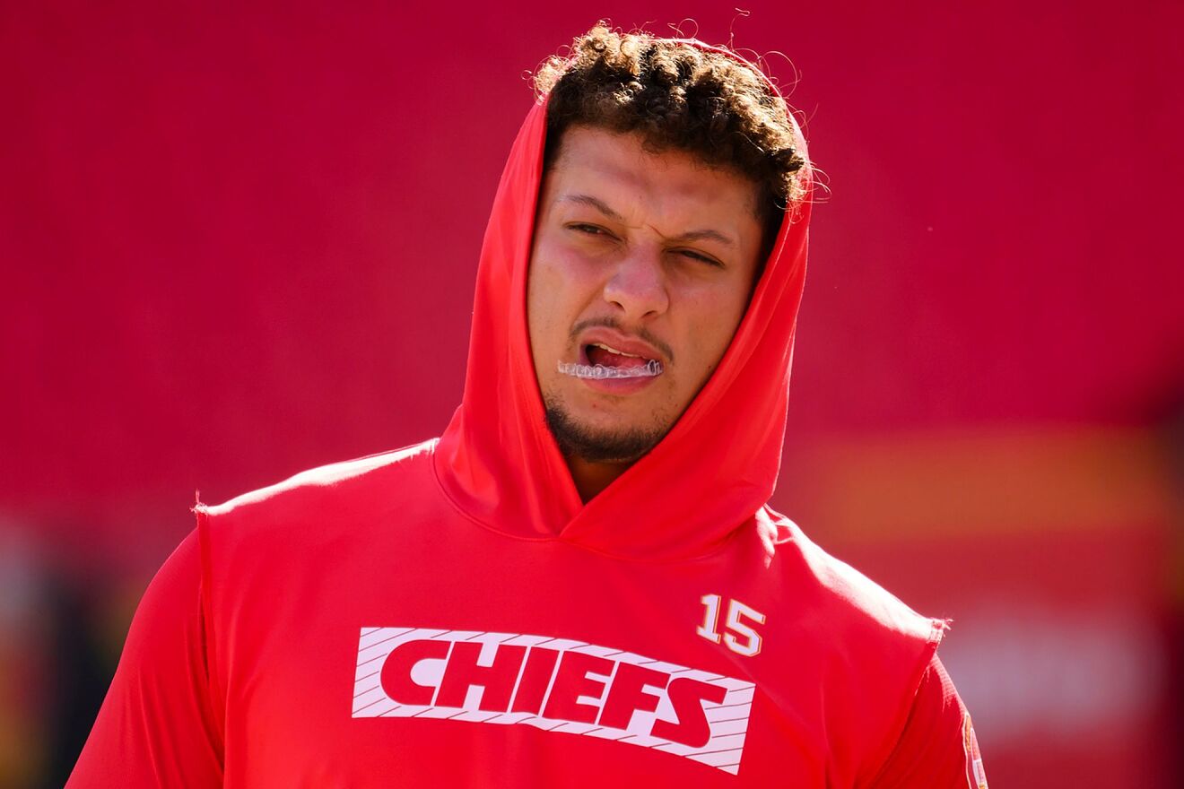 Patrick Mahomes' emotional message after brutal knee injury and the ...