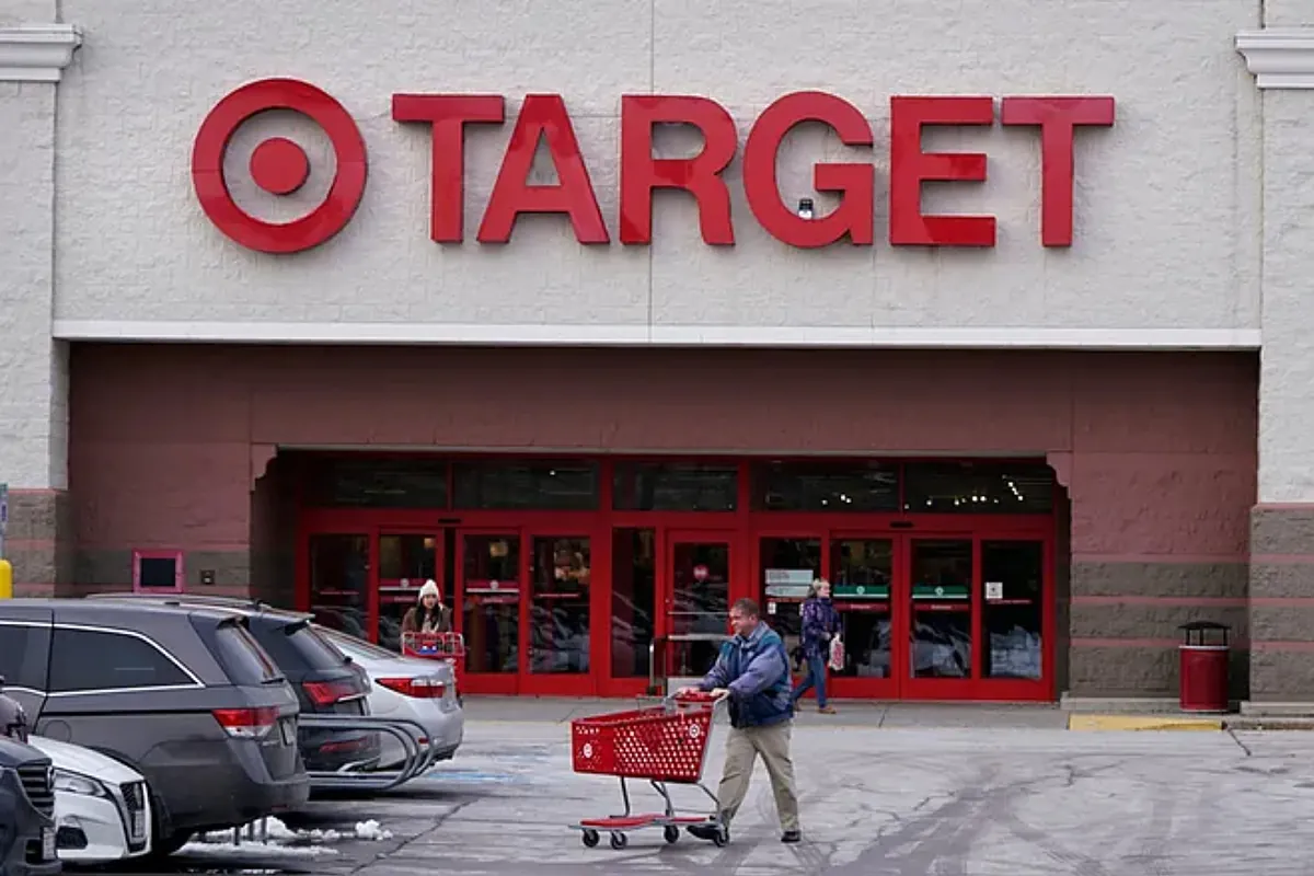Target Christmas Eve and Christmas Day hours: Opening, closing and ...