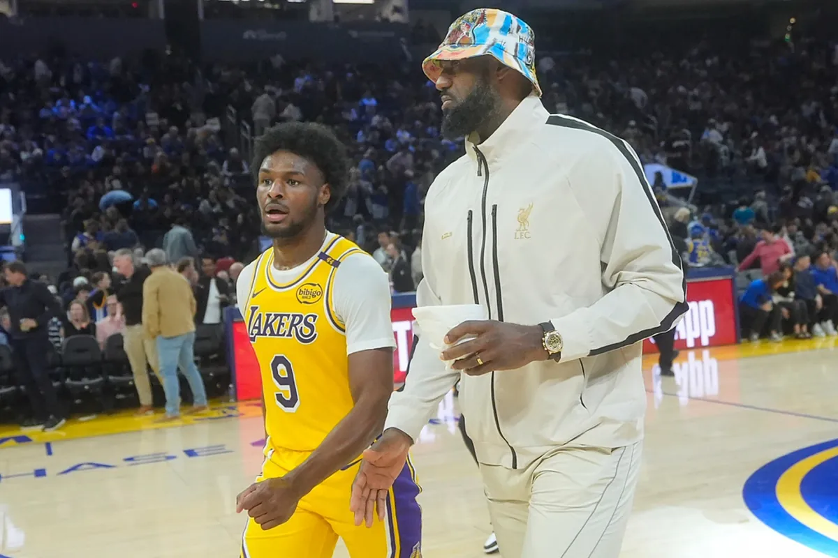MLB's Griffeys set to watch James family make NBA history at Lakers ...