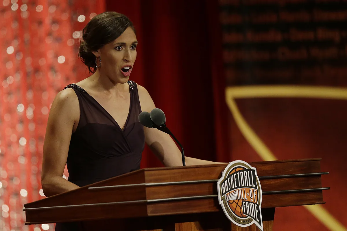 Rebecca Lobo shocked by Caitlin Clark's reaction to Team USA Olympic ...