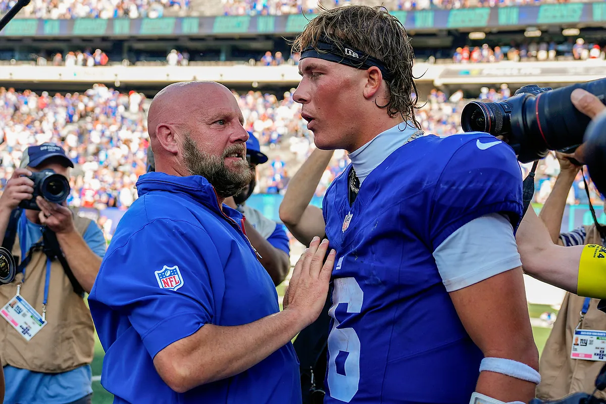 The fiery moment between Giants rookie Jaxson Dart and Brian Daboll ...