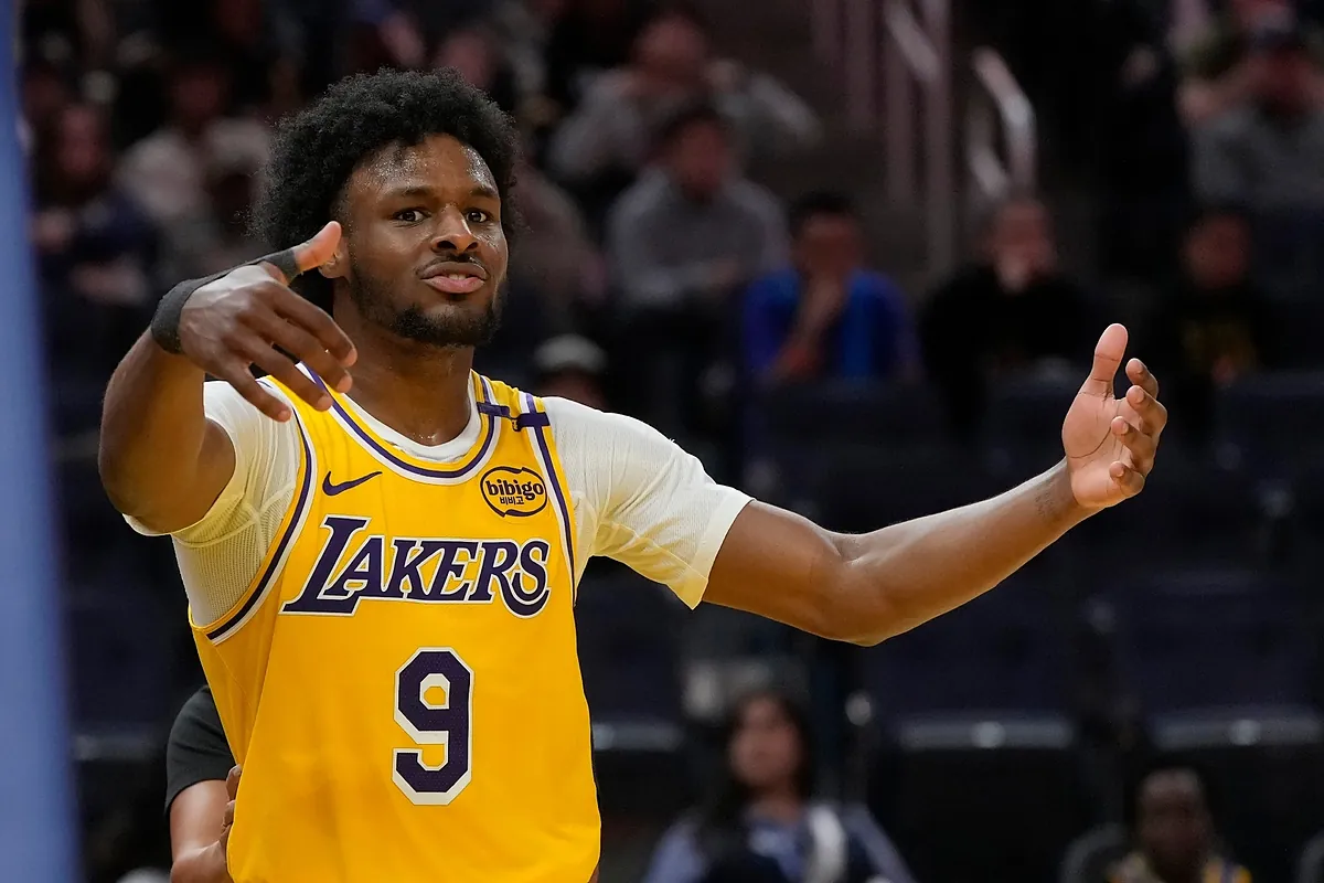 The ring girl Alice Rosenblum accuses Bronny James of cheating on his ...