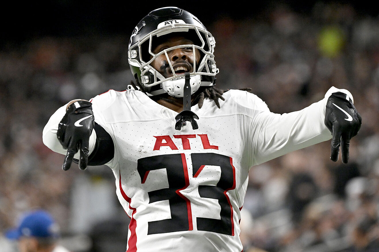 Falcons star Antonio Hamilton latest NFL player to have home broken ...
