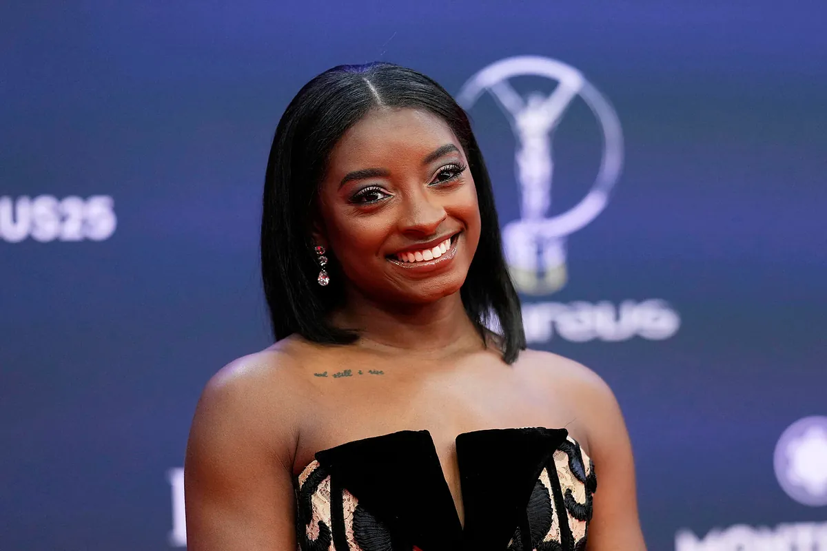 Simone Biles shines as Harper's Bazaar Woman of the Year while ...