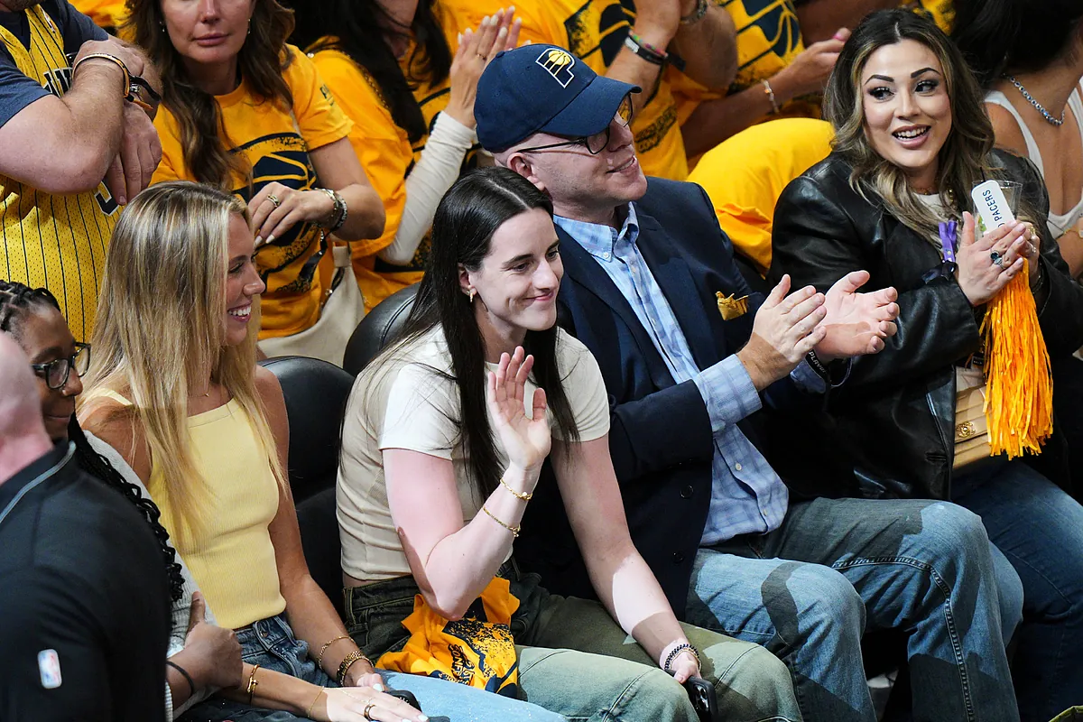 Caitlin Clark celebrates wildly as the Indiana Pacers advance to the ...