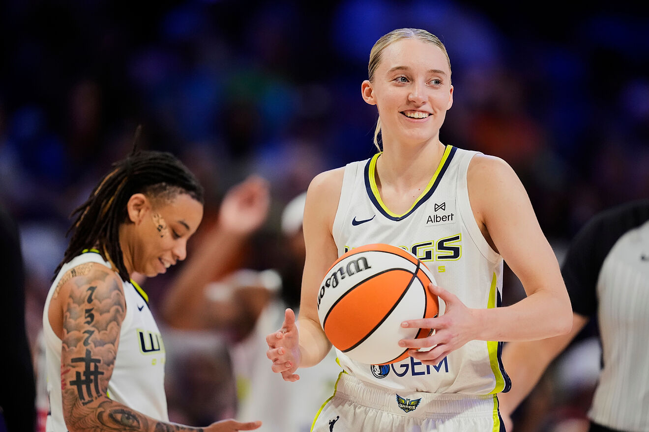 Paige Bueckers leaves Angel Reese behind and makes history by joining ...