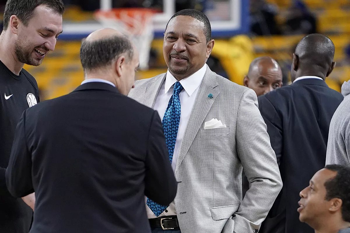 Mark Jackson gets kicked off plane by the Knicks and the consequences ...