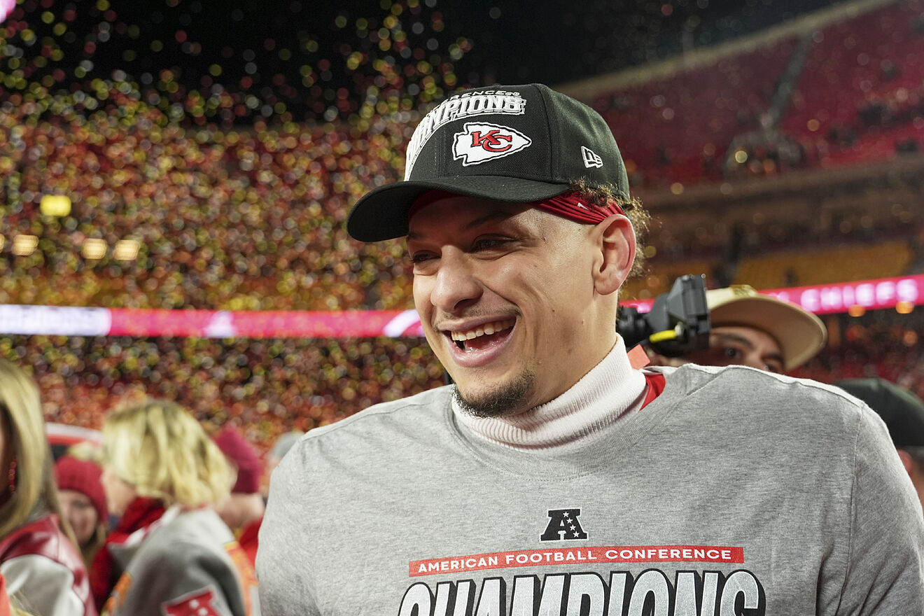 Patrick Mahomes apologizes for spike celebration after Chiefs edge ...