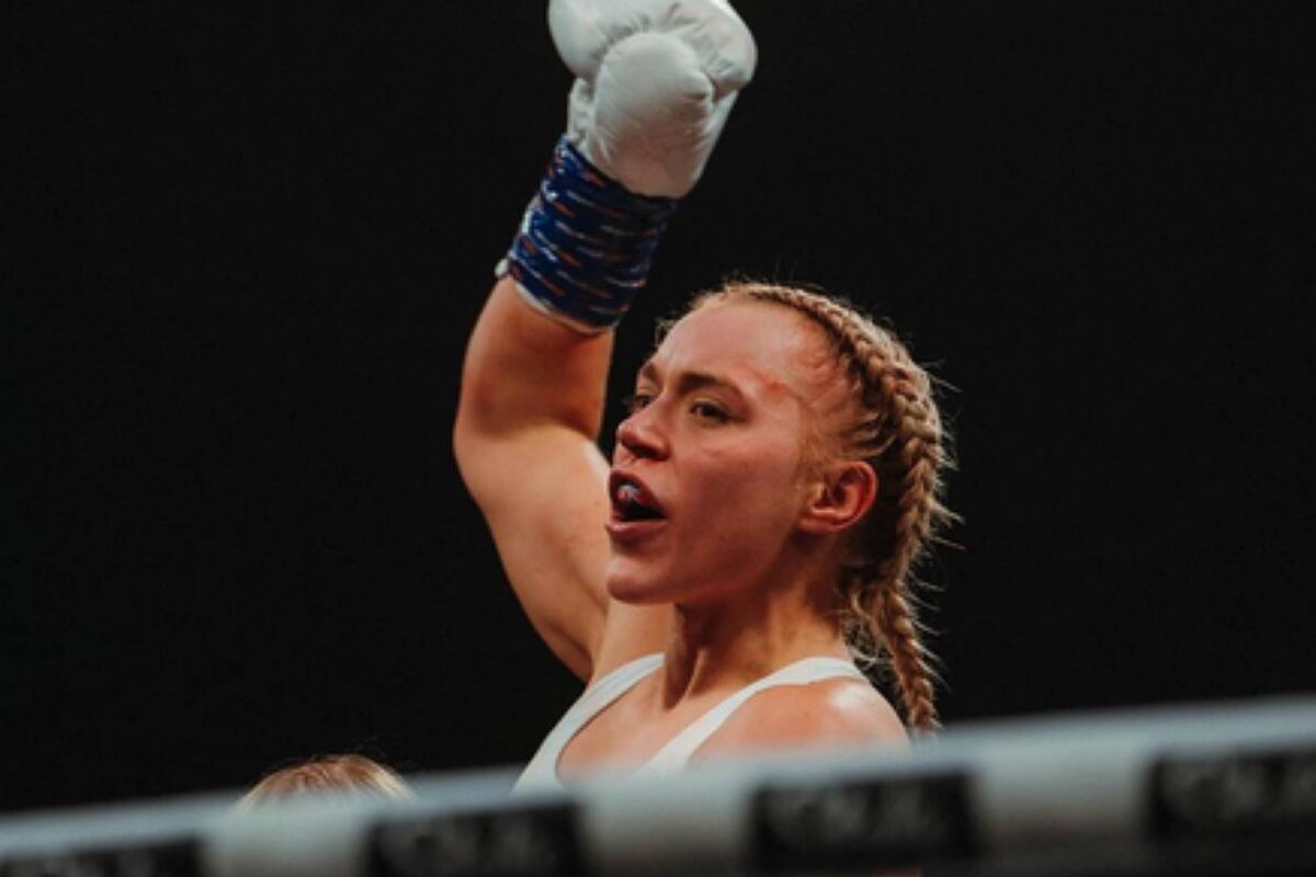 Boxing: Porn star Elle Brooke remains undefeated in boxing: I'm here to ...