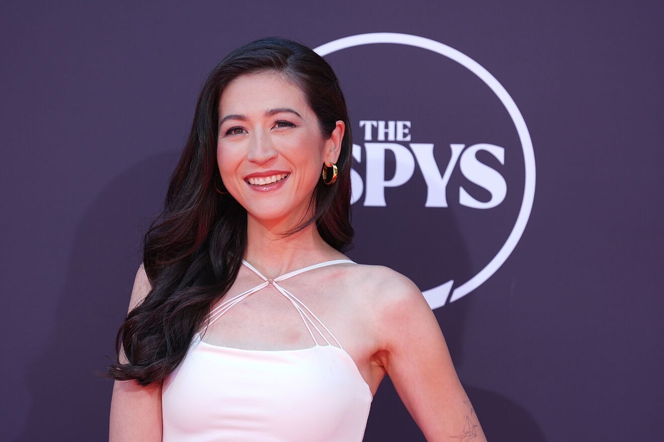 ESPN's Mina Kimes is embarrassed by her latest move and apologizes: "A ...