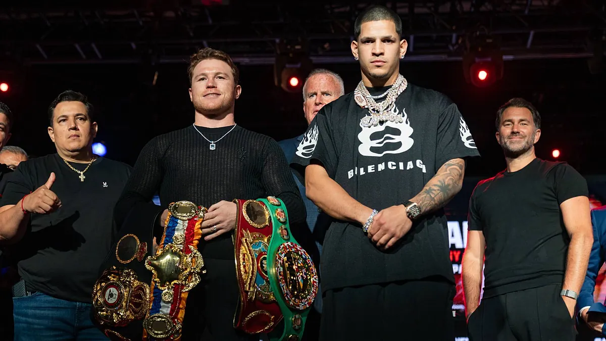Canelo vs Berlanga Belt: The new belt created by the WBC generates ...